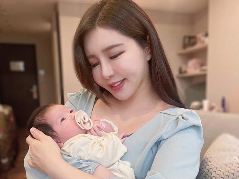 【張齊郡Julie】新手爸媽都必須入手-MOYUUM 辛奇奶嘴 - YODEE