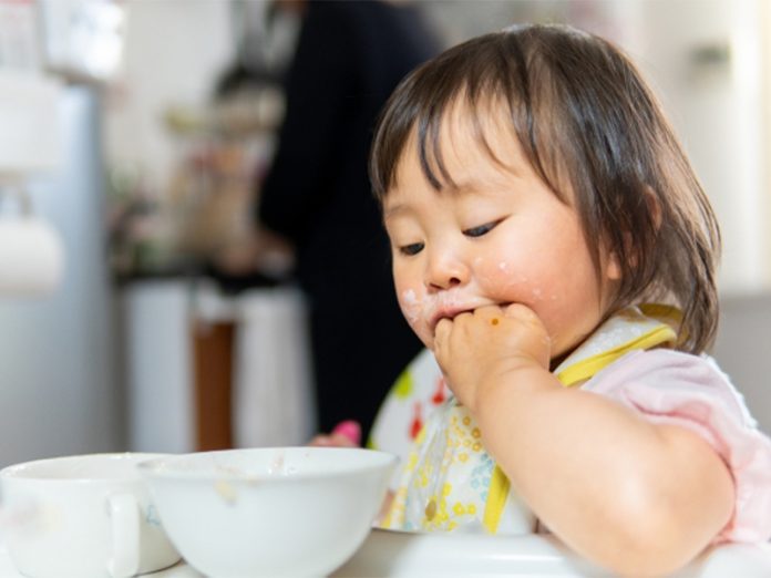 孩子吃飯慢、喜歡含飯？羅寶鴻老師：7原則改善用餐問題 - YODEE