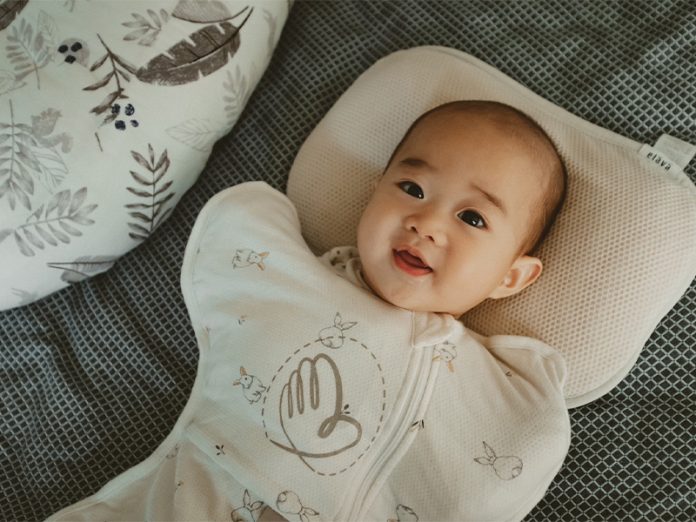 【Nina】提升寶寶睡眠品質！Elava 安撫包巾、肚圍、嬰兒透氣舒眠枕好用分享 - YODEE